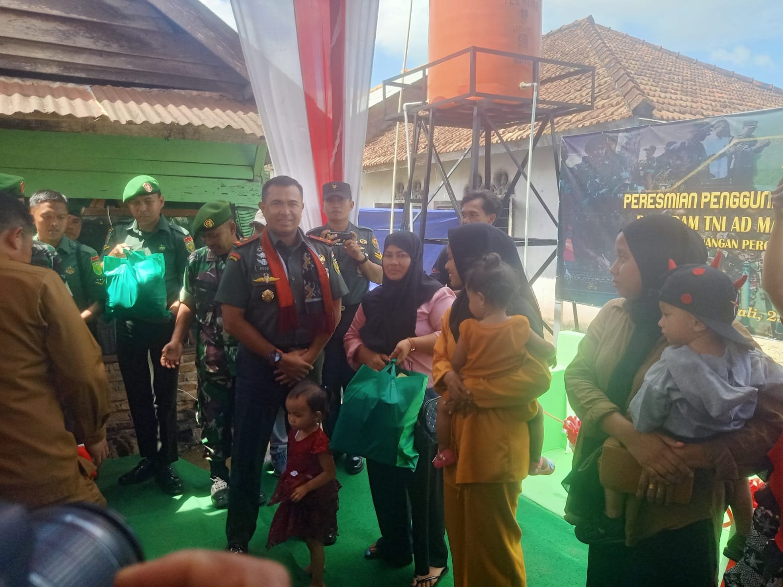 Program TNI AD Manunggal, Danrem 045/Garuda Jaya Resmikan Penggunaan ...
